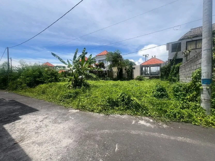 Tanah 27,5 are, Jl. Pura Dalem Raya Munggu Kapal Abianbase Mengwi, Sewa ...